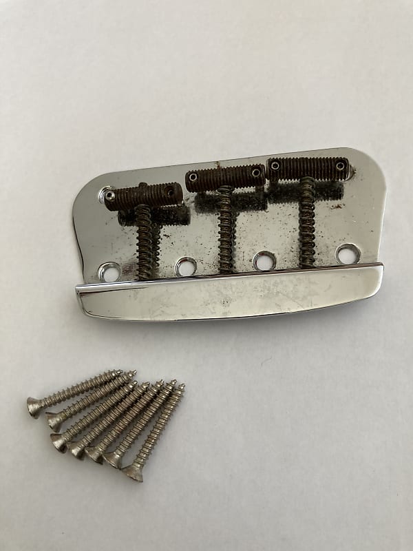 Fender 1964 Duo sonic musicmaster duo sonic ii bridge 1964 | Reverb