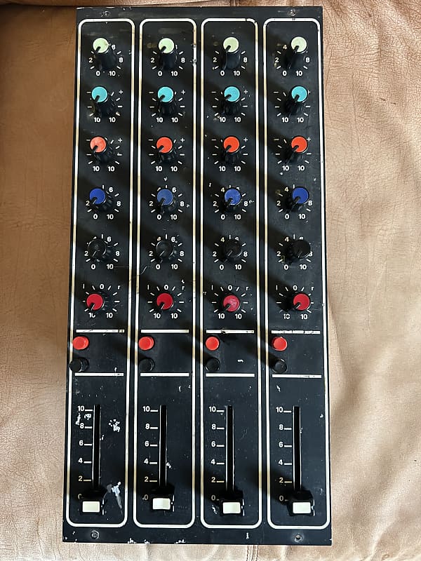 Vermona Mixer 1222 Parts / 4 Channel strips | Reverb Deutschland