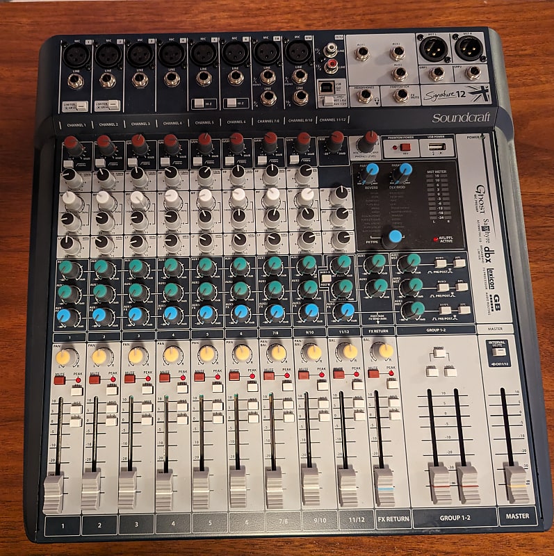 Soundcraft Signature 12-Channel Mixer with Effects | Reverb
