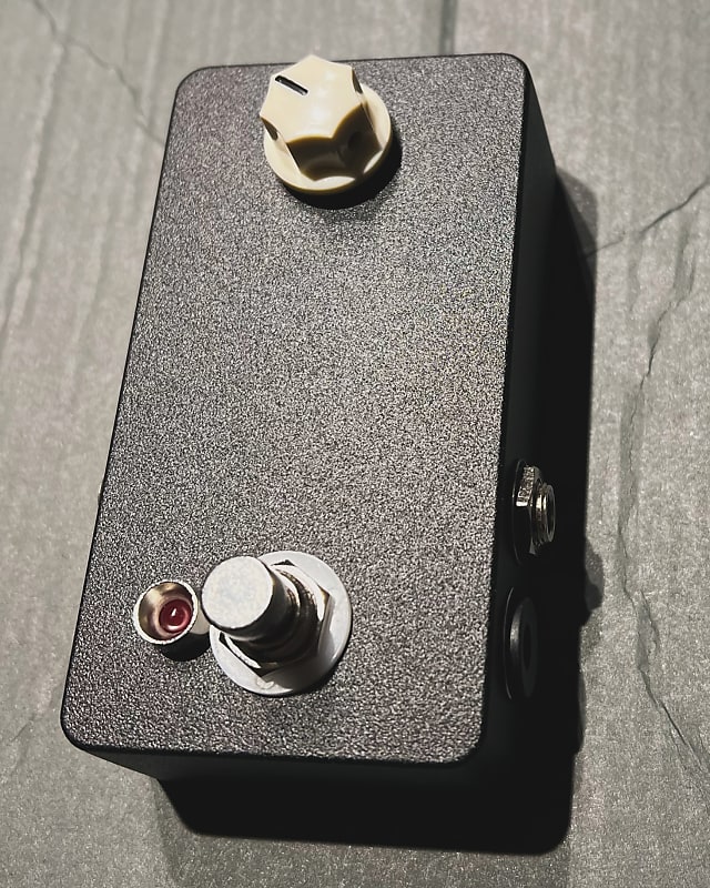 D*A*M Coloursound One Knob Fuzz Clone | Reverb UK