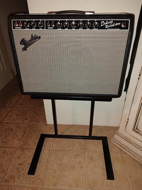 Deluxe Reverb Amp Stand | Reverb