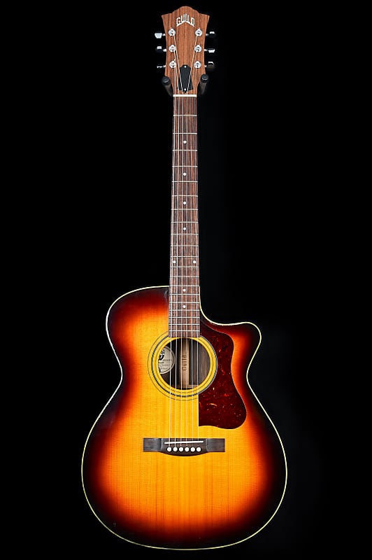Guild USA F-30RCE Standard from 2013 in Sunburst with Case | Reverb UK