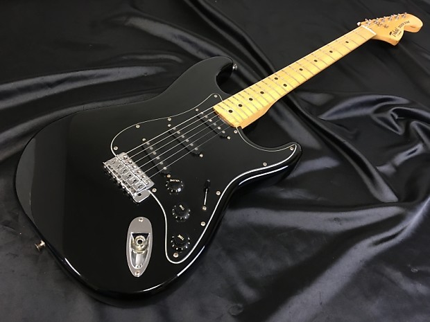 Tokai Silver Star ST Model 1983 Black Large head Made | Reverb Canada