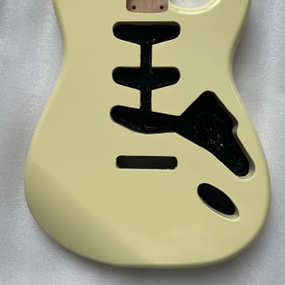 Cream Glossy Finish Alder Wood Stratocaster Strat | Reverb Deutschland