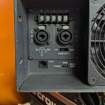 2000s Crown CE2000 Stereo Power Amplifier With One Bad | Reverb