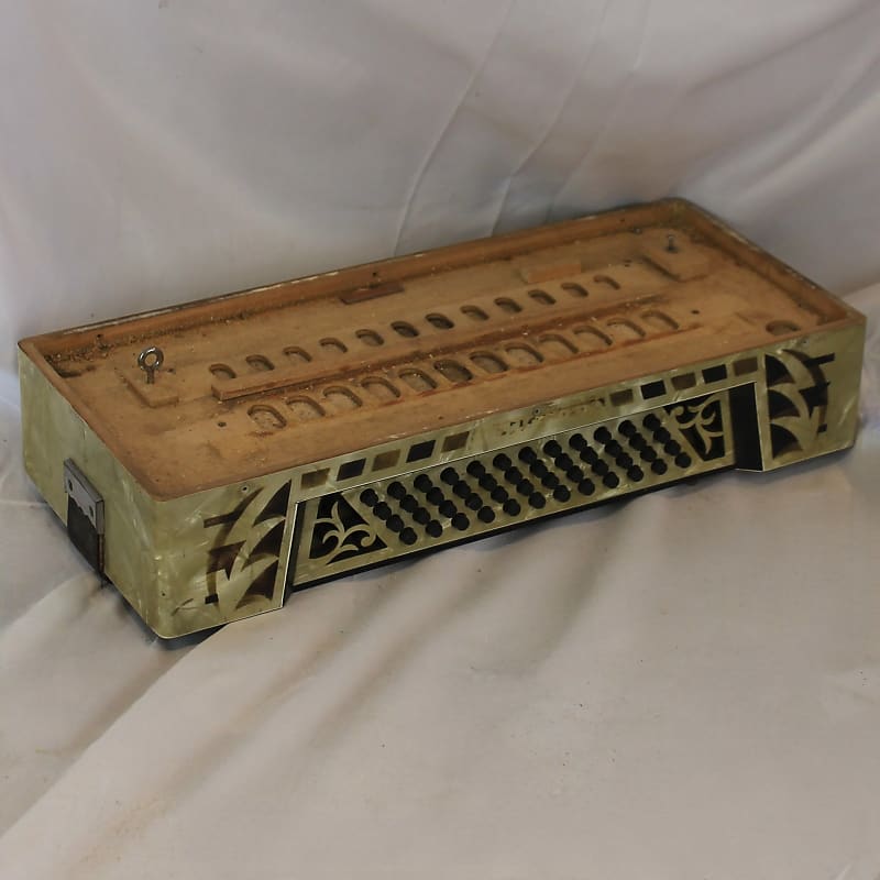 Italian Accordion Part - Beige Bass Section (16.25" x | Reverb Canada