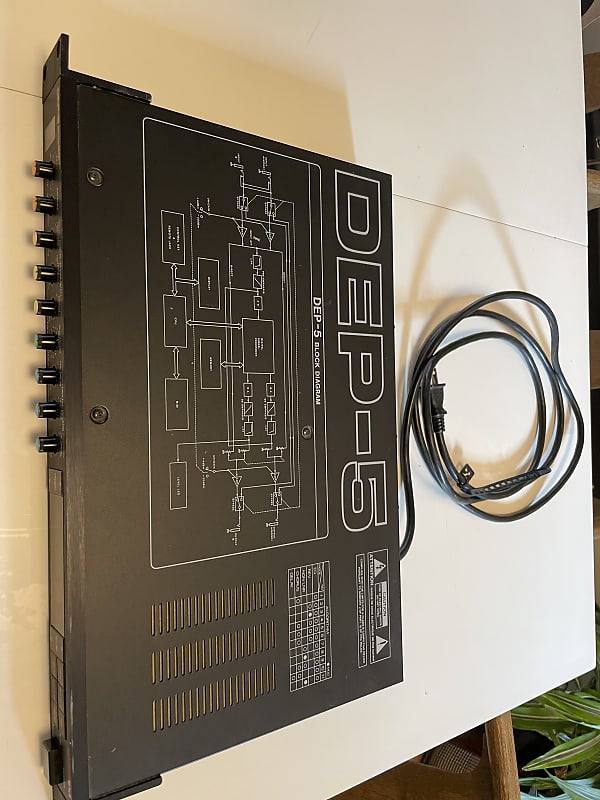 Roland Dep-5 effect processor | Reverb