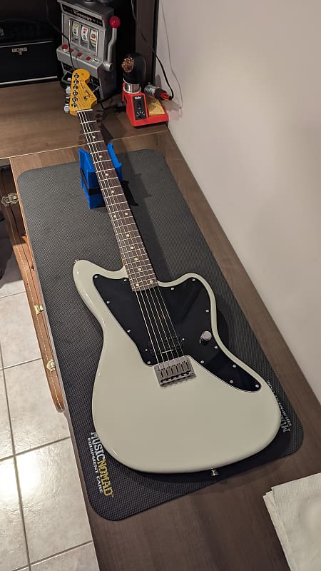 Tom Delonge Baritone Jazzmaster Replica | Reverb Australia
