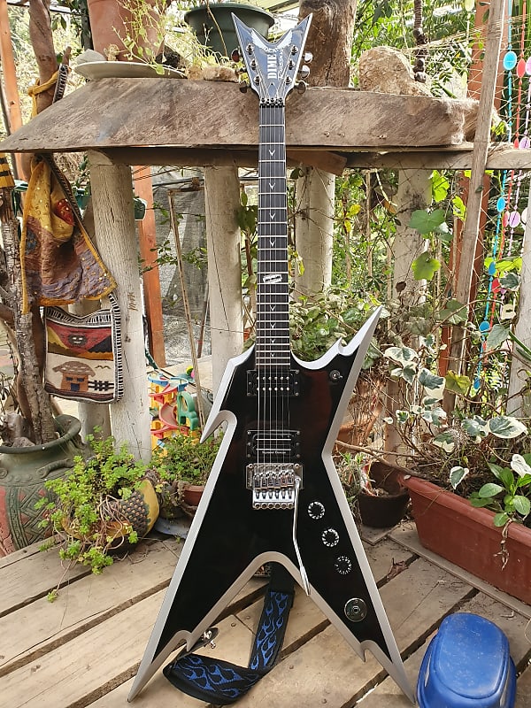 Dean Razorback 2010-2020 Gloss Black With Metal Edges | Reverb