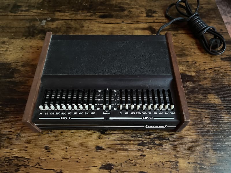 MXR Stereo Equalizer model no 114 | Reverb