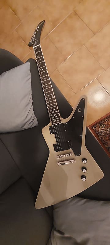 Epiphone Explorer PRO 2012 TV Silver | Reverb