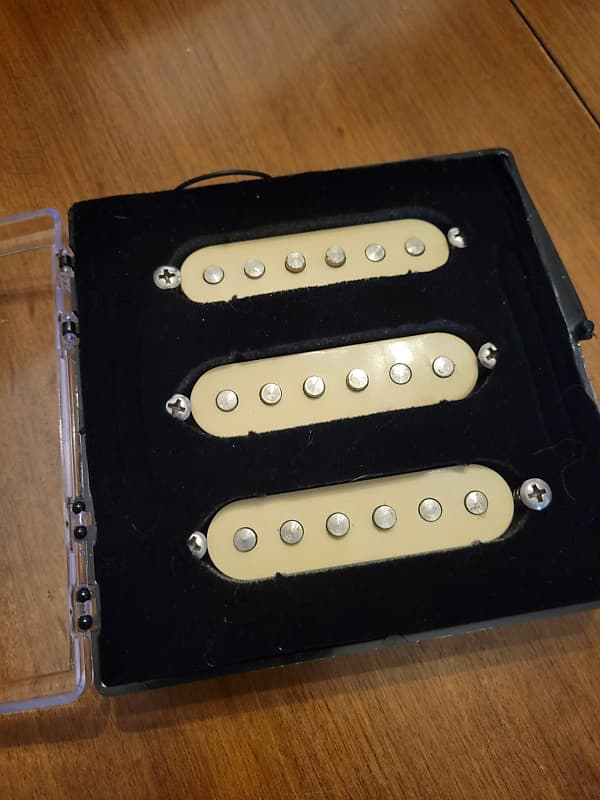 Aria Stratocaster Pickups Cream | Reverb