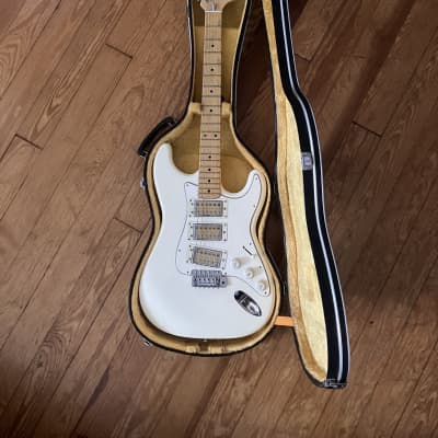 RARE White Univox Ripper Strat w Maxon pickups and original | Reverb
