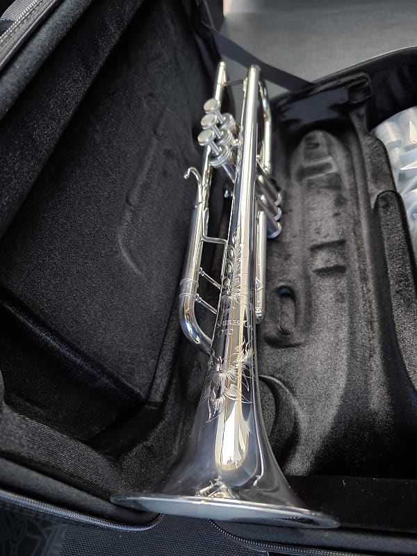S.E. Shires TRQ10S Series Silver Trumpet - professional | Reverb