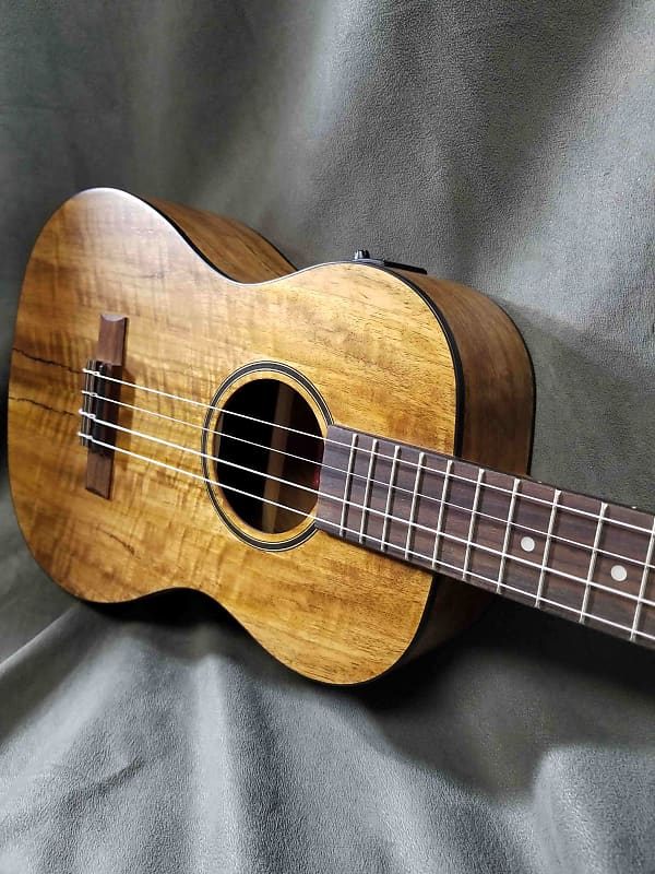 Kala KACMBE Curly Mango Baritone Ukulele with EQ | Reverb