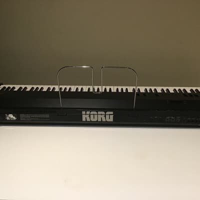 Korg SG-1D Sampling Grand Piano + Flight Case + Sustain | Reverb UK