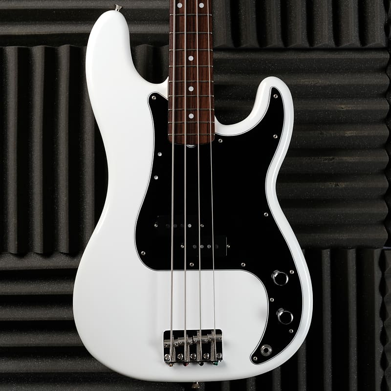 Fender MIJ Traditional II '70s Precision Bass 2021 - Arctic | Reverb