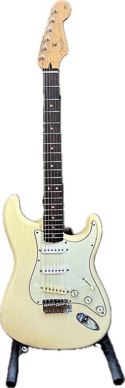Fender Stratocaster 2020 - Vintage White | Reverb