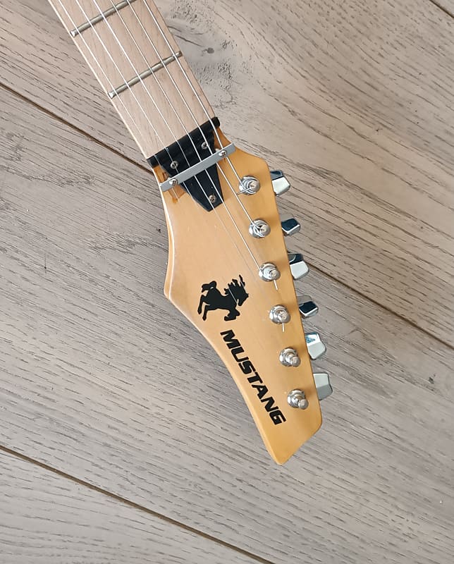 Sunn Fender Mustang Stratocaster 1980s - Black | Reverb Australia