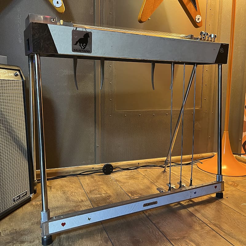 Mustang E9 10-String Pedal Steel 1980s | Reverb España