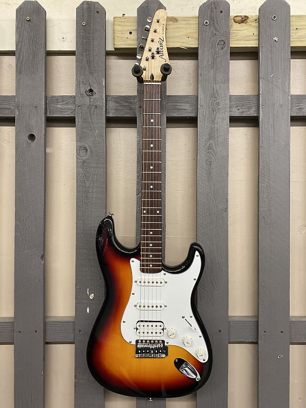 Alvarez Classic II Sunburst Electric Guitar W/HSC (Used) | Reverb