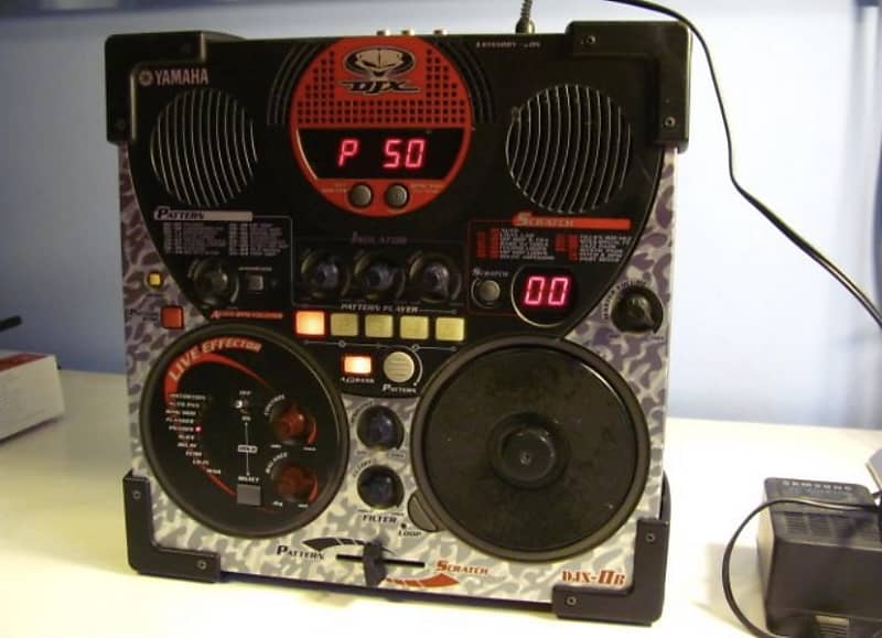 Yamaha DJX 2 B \ II B Processor / Groovebox | Reverb Canada