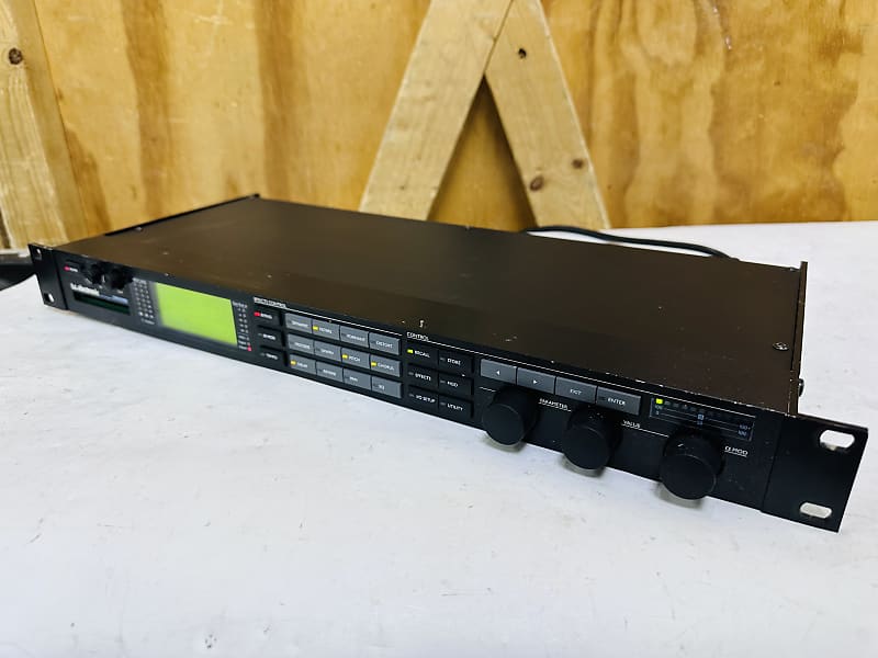 t.c. electronic - Fireworx Stereo Multi-Effects Processor | Reverb