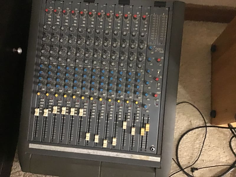 Soundcraft Delta 200 | Reverb Australia