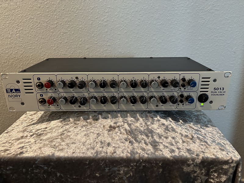 TL Audio Ivory II 5013 Dual-Channel Parametric EQ | Reverb