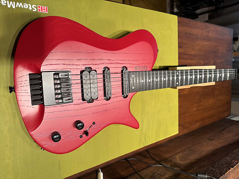 Kiesel Zeus - Red | Reverb