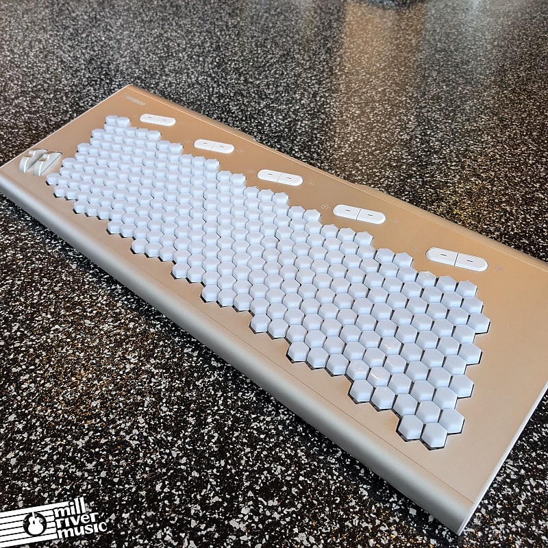 Lumatone Isomorphic Keyboard- Used Low Hours | Reverb