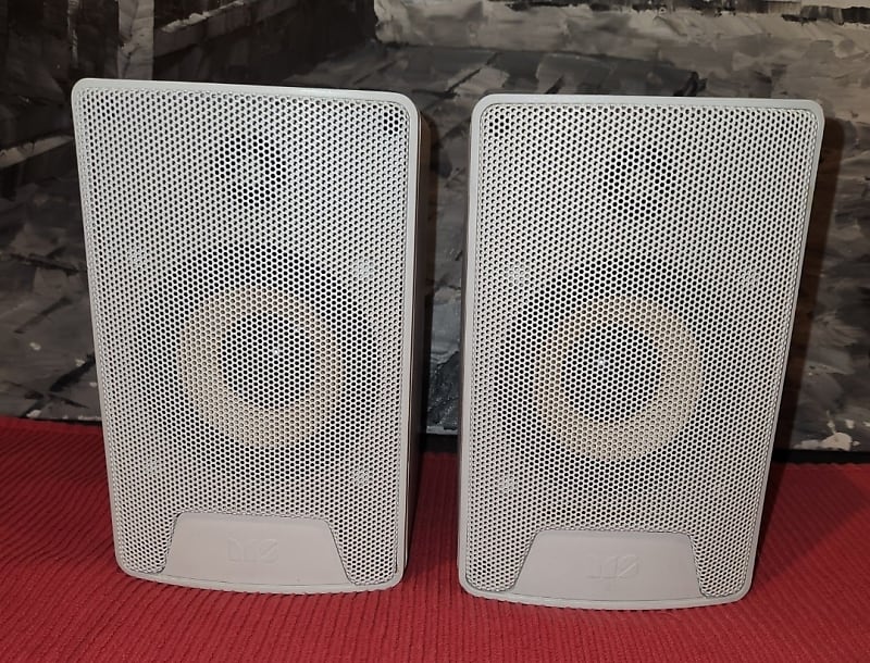 Monster Monster sound bookshelf speakers 2000 | Reverb