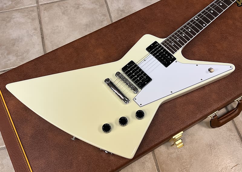 2022 Gibson '70s Explorer Electric Guitar Classic White | Reverb