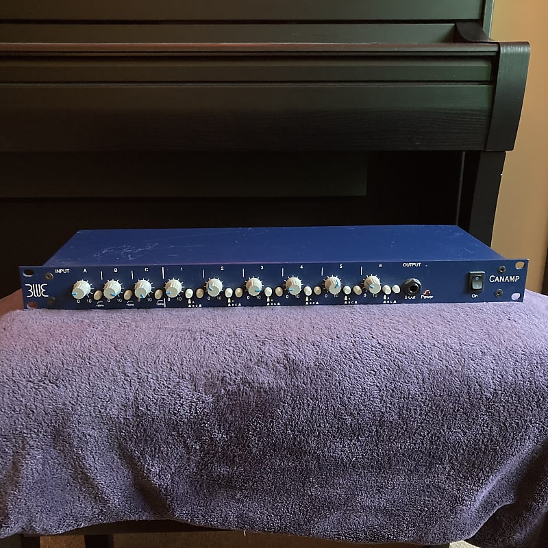 BLUE Systems CANAMP headphone amplifier - Blue | Reverb Canada