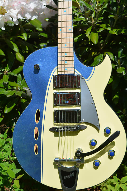 Backlund Rockerbox lll DXL in a Blue-Creme finish, w/New | Reverb