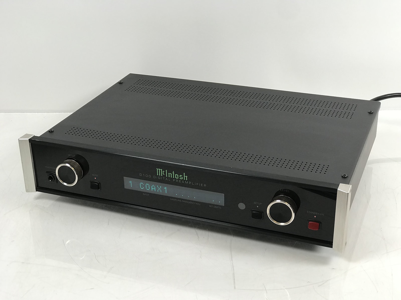 McIntosh D 100 Stereo Digital Preamp | Reverb Australia