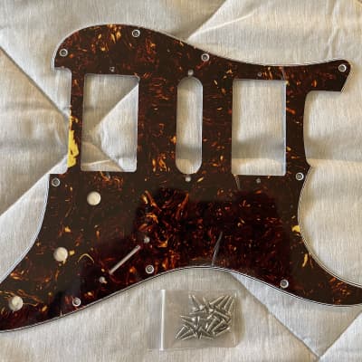 Fender Stratocaster pickguard - Tortoise shell | Reverb