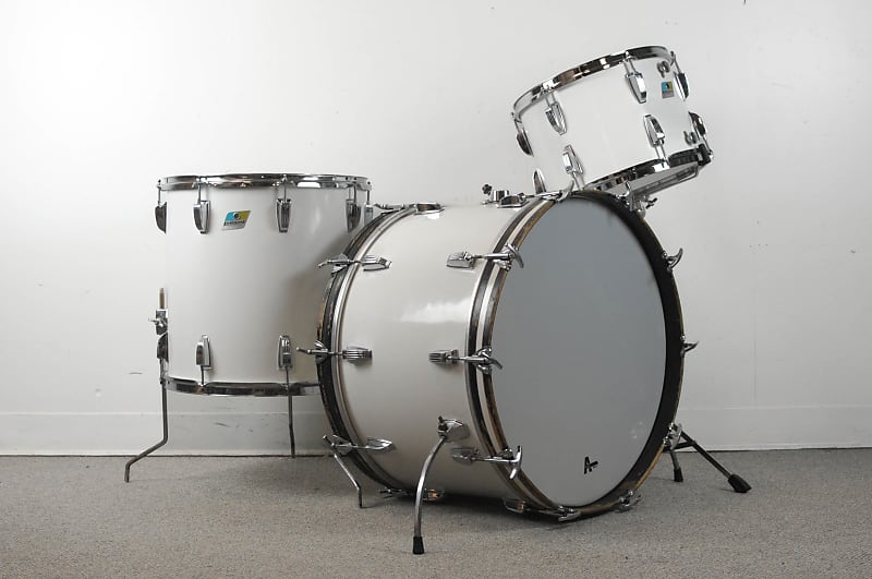 1970s Ludwig "Super Classic" White Cortex Drum Set | Reverb