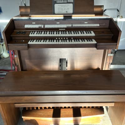 Allen Digital Organ, 32-Note AGO Concave Pedalboard & Bench - | Reverb