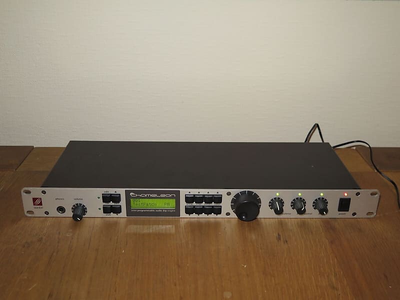 Soundart Chameleon 24bit programmable audio DSP engine | Reverb