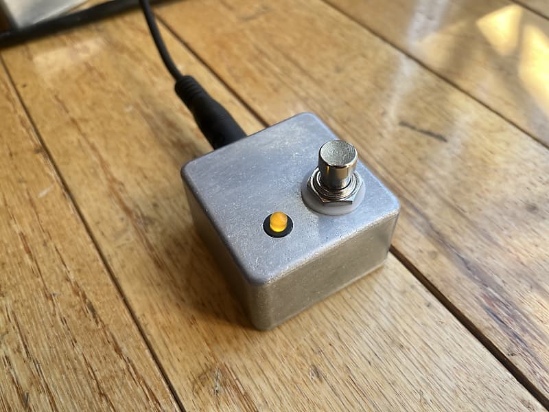 JDC FX Favorite Switch for Strymon pedals - yellow LED | Reverb