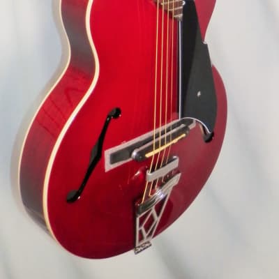 Vox Giulietta VGA-3PS-TR Trans Red Archtop Cutaway Acoustic | Reverb
