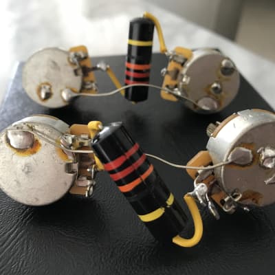 Gibson Les Paul R9 Electronics bumblebee pots Custom Shops LP | Reverb