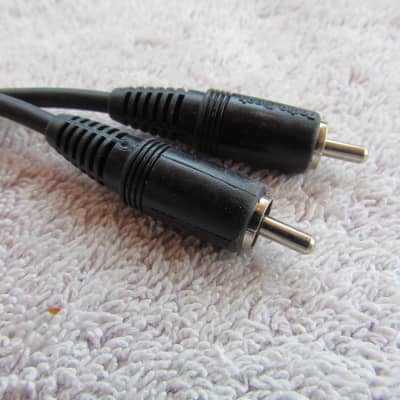 Radio Shack 1/8" Mini Plug To 2-RCA Plugs 6" Cable | Reverb