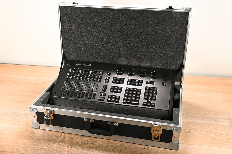 High End Systems Hoglet 4 Programming Wing with Case | Reverb Canada