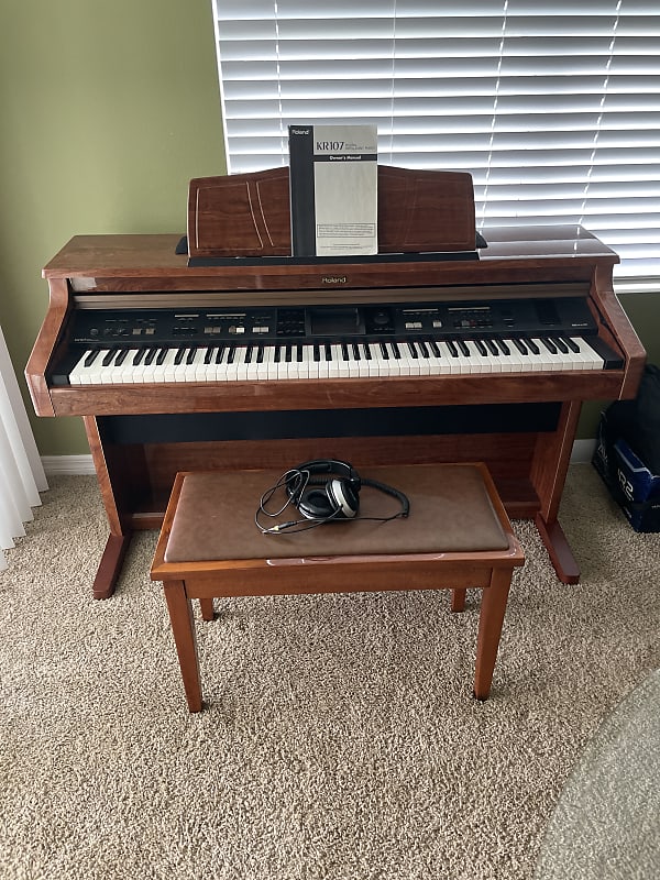 Roland KR 107 2005 brown | Reverb