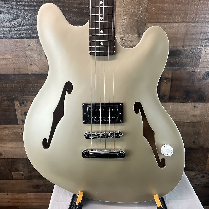 Fender Tom Delonge Signature Starcaster, Satin Shoreline | Reverb