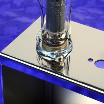 Belton EL84 Tube Socket And Keeper Kit, #91984 | Reverb