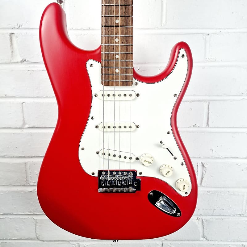 CRUISER BY CRAFTER RED STRATOCASTER ELECTRIC GUITAR | Reverb