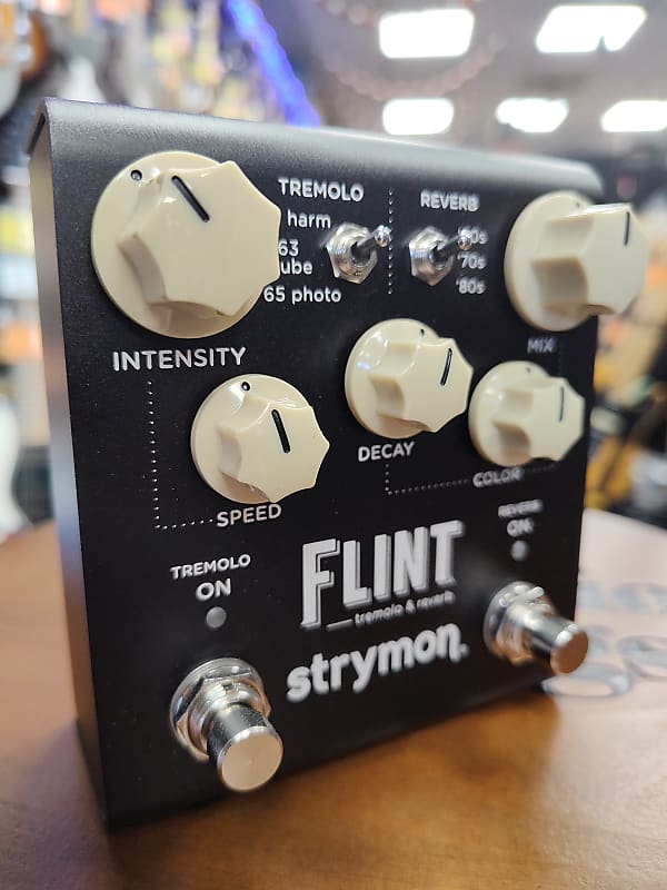 Strymon Flint - Tremolo & Reverb Pedal - Flint Grey | Reverb